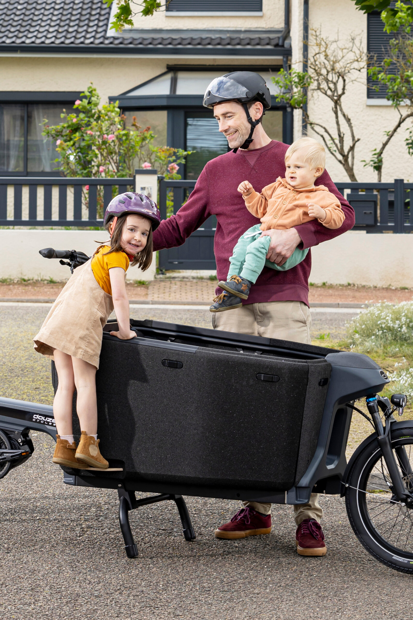 But first, Safety! | Douze Cycles